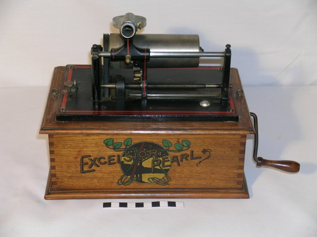 Glamorous gramophones and other early playback devices #1 – Sound Of ...